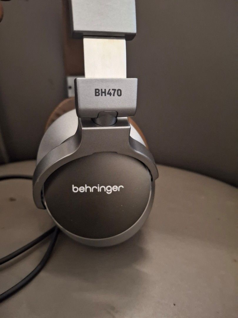 BehringerMonitoring Headphones BH 470, Audio, Headphones & Headsets on ...