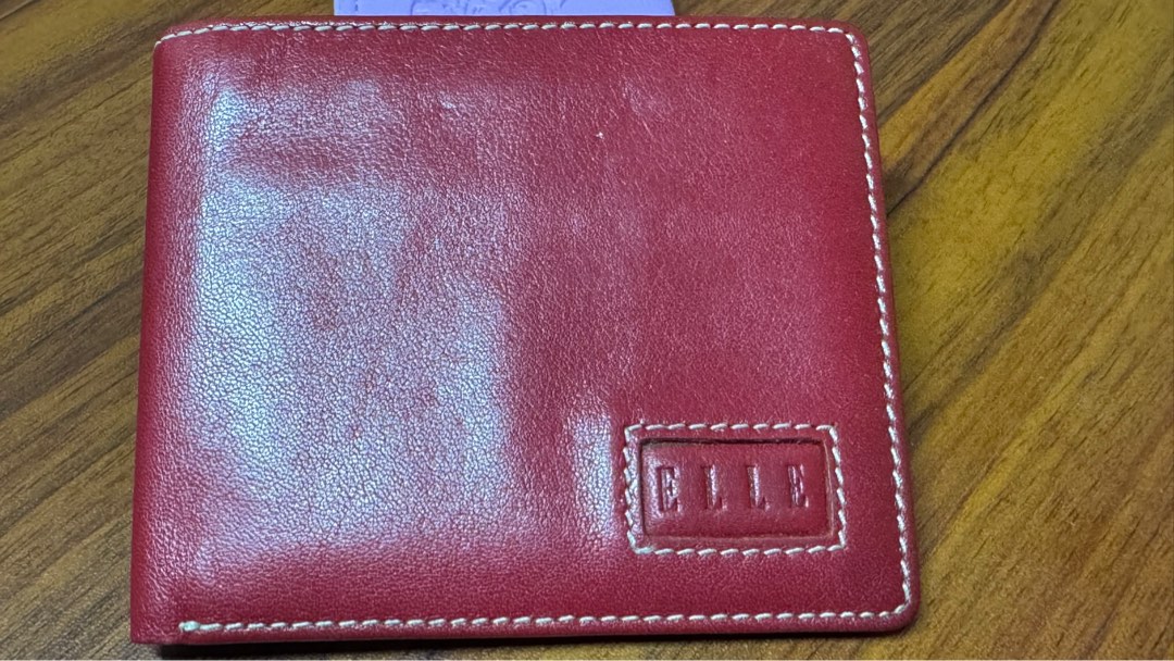 Elle Bifold Wallet, Women's Fashion, Bags & Wallets, Wallets & Card ...