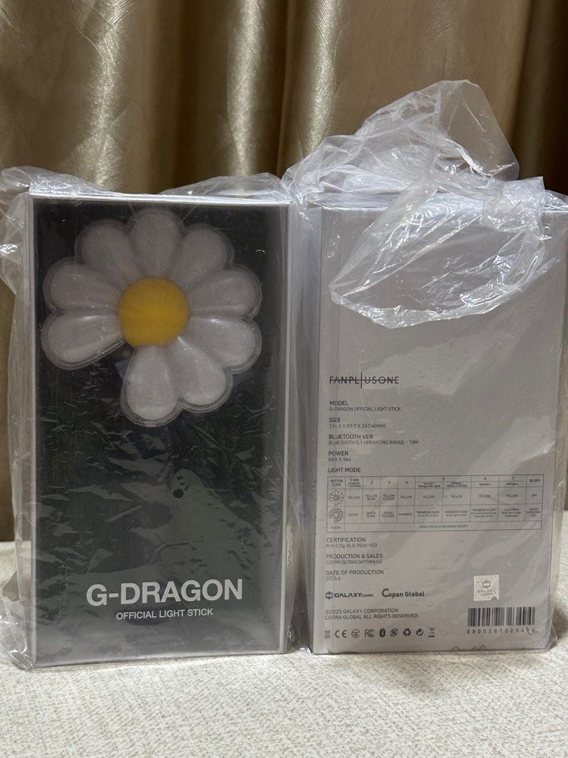 GDragon Lightstick (Daisybong), Hobbies & Toys, Music & Media, Music ...