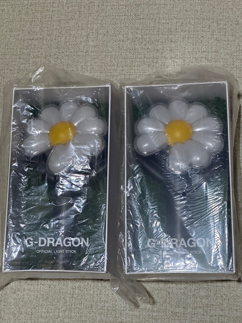 GDragon Lightstick (Daisybong), Hobbies & Toys, Music & Media, Music ...