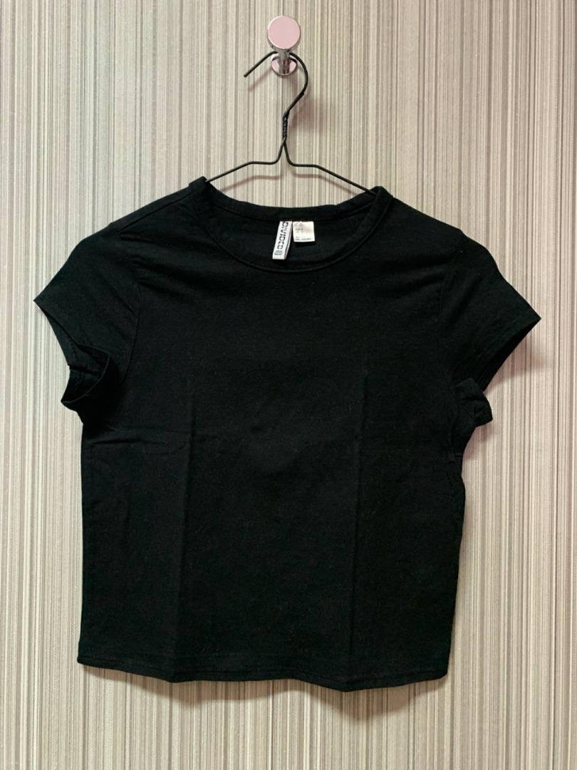 H&M Crop Top Tee Black Hitam, Fesyen Wanita, Pakaian Wanita, Atasan di ...