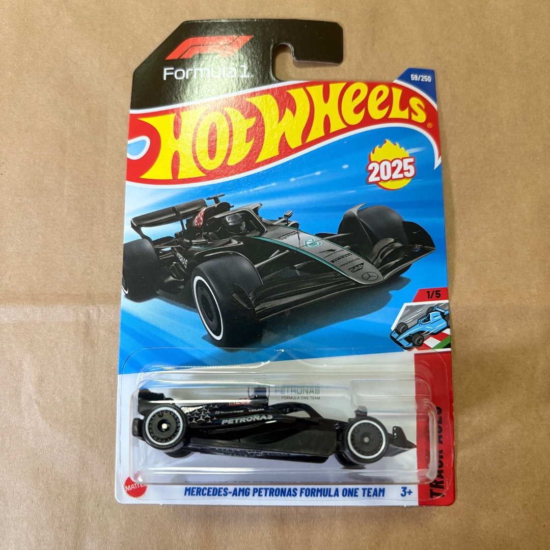 Hotwheels Benz F1 Formula 1 basic car, 興趣及遊戲, 玩具 & 遊戲類 - Carousell