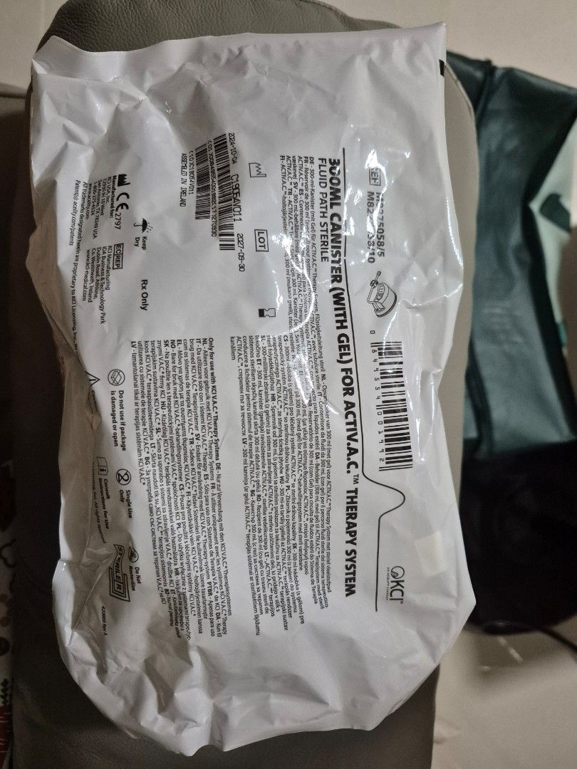 KCI ActiV.A.C. Therapy System Canister & Granufoam Dressing, Health ...