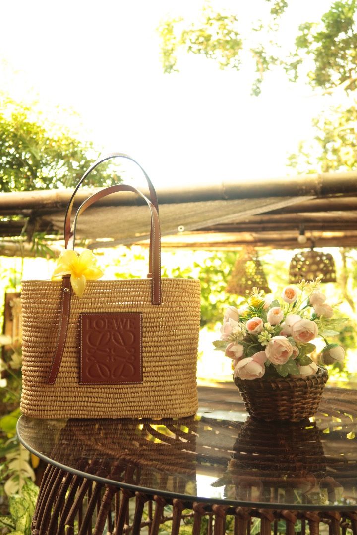 Loewe Raffia Basket Tote Bag (Onhand), Luxury, Bags & Wallets on Carousell