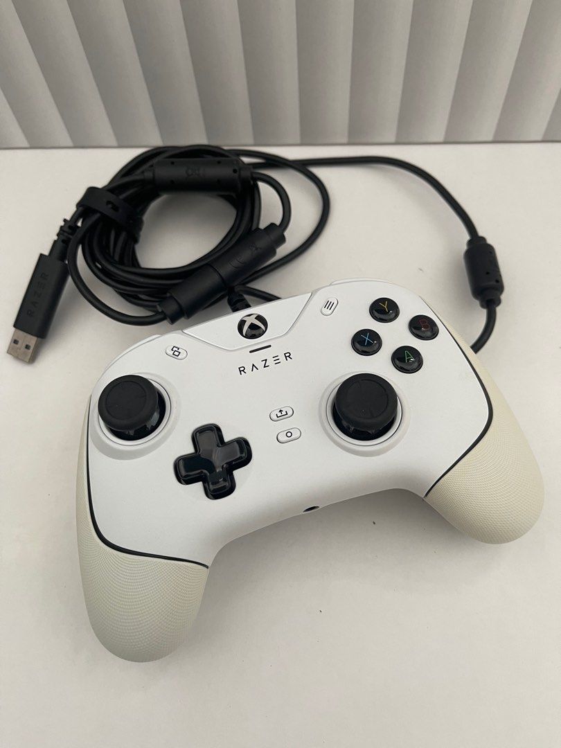 Razer Wolverine V2 Wired Gaming Controller, Video Game, Konsol di Carousell
