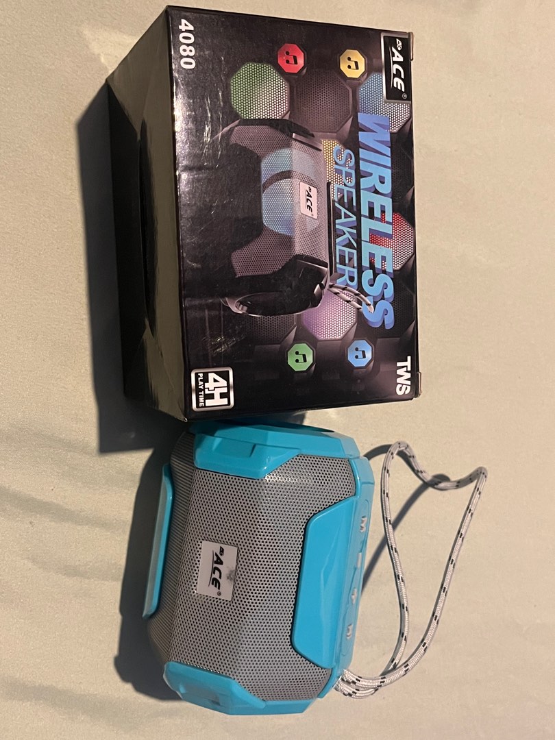 Speaker with freebie, Audio, Soundbars, Speakers & Amplifiers on Carousell