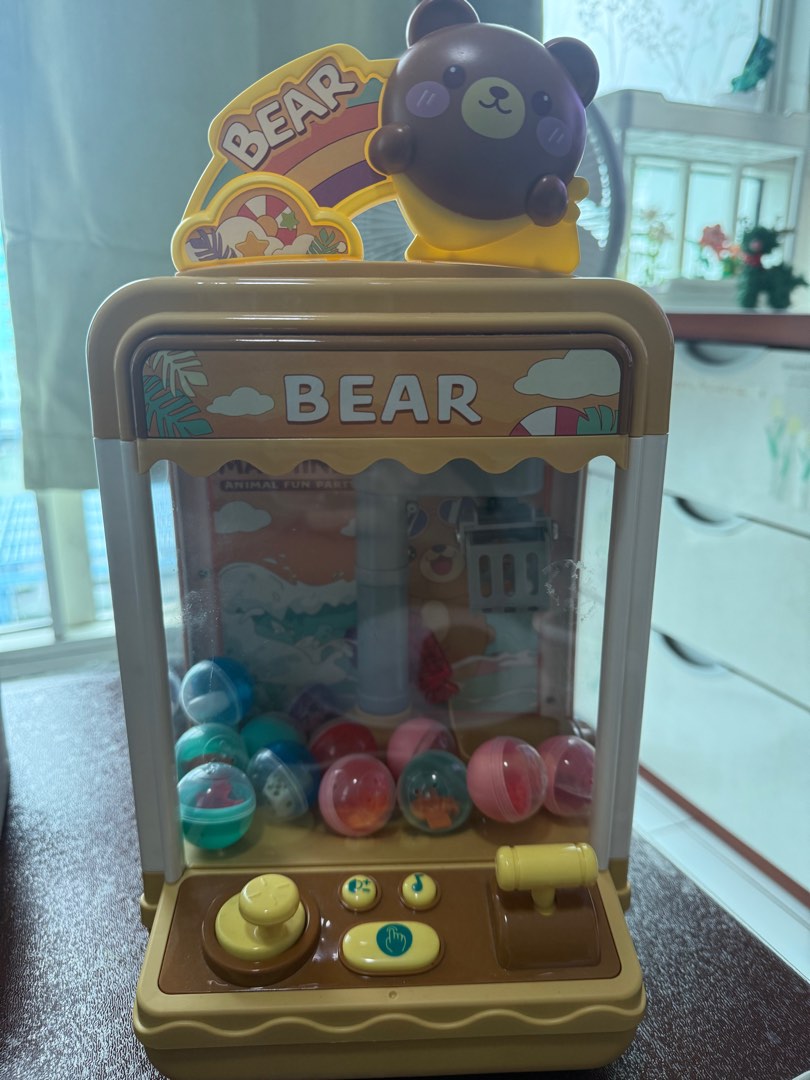 Claw Machine Toy, Hobbies & Toys, Toys & Games on Carousell