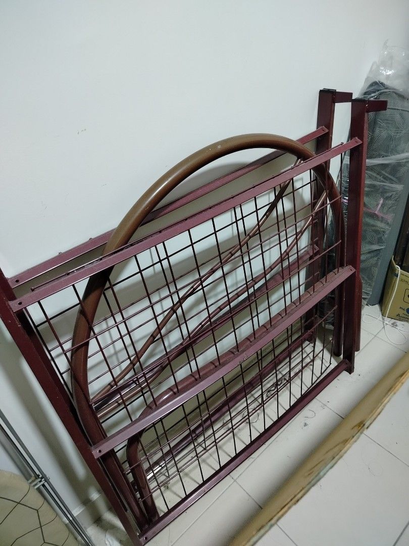 bed frame Katil besi bujang metal single bed, Furniture & Home Living ...