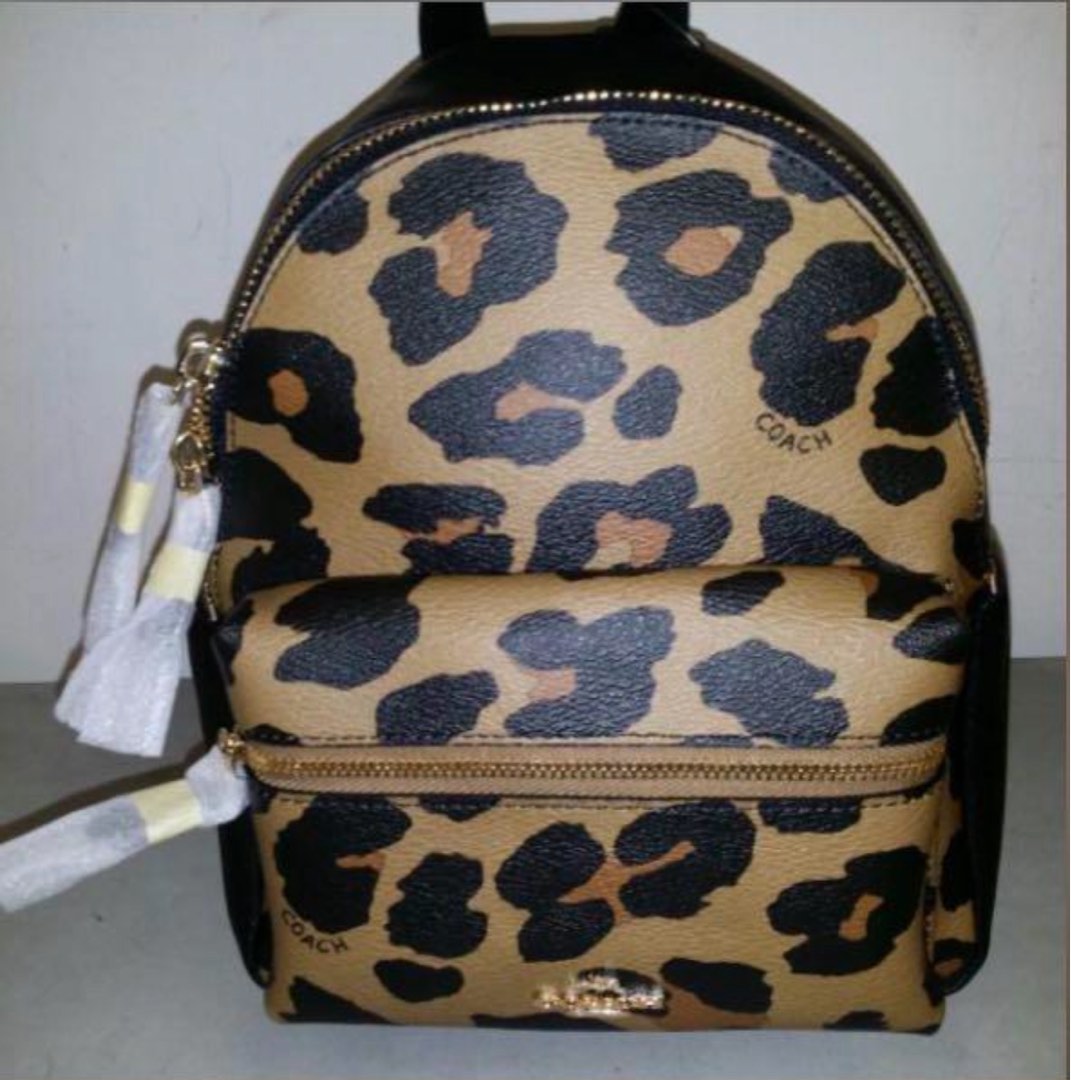 Coach Mini backpack, 名牌, 手袋及銀包 - Carousell