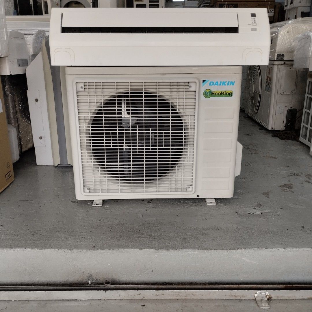 Daikin EcoKing 1Hp Used Aircond Likenew R410A 2019, TV & Home ...