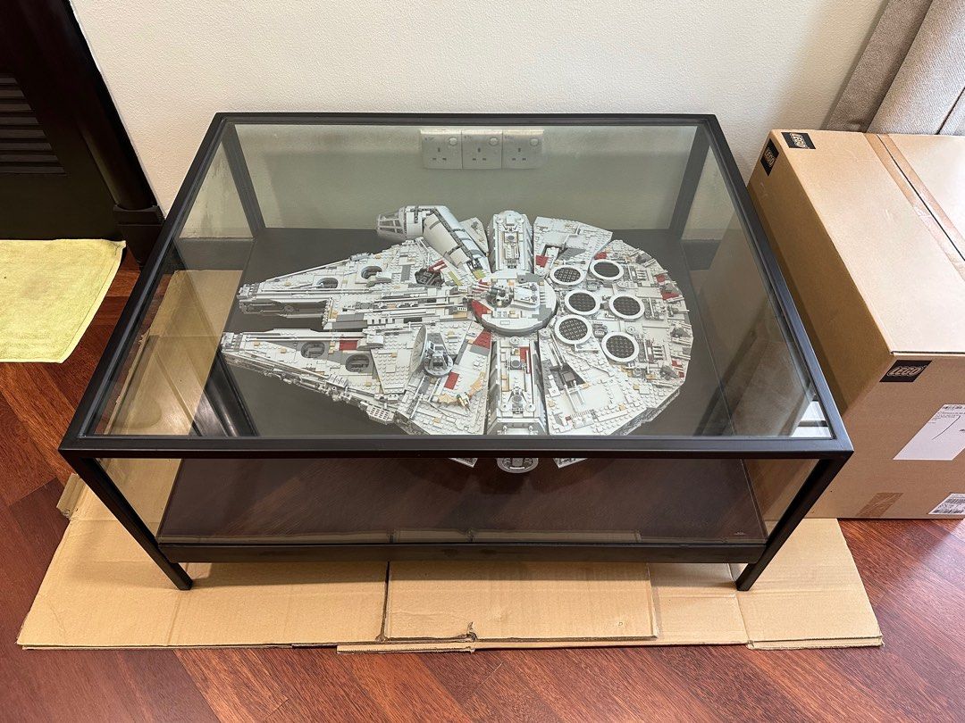 Lego UCS Millenium Falcon (Complete Set with Box) + Custom Display ...