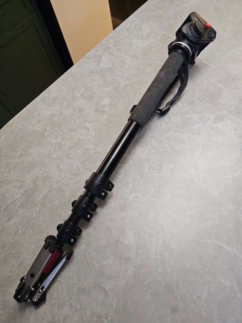 Manfrotto 561BHDV-1 Fluid Video Monopod and Head, Photography ...