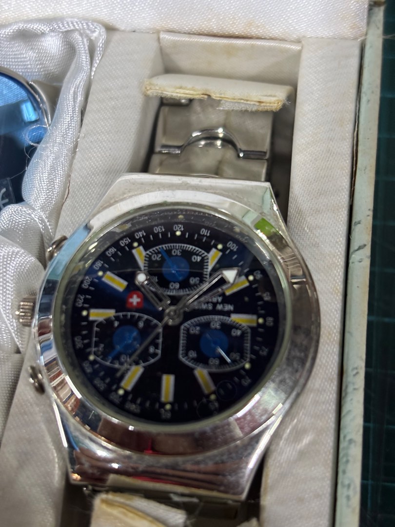New Swiss Army Watch and Sunglasses Set, Men's Fashion, Watches ...