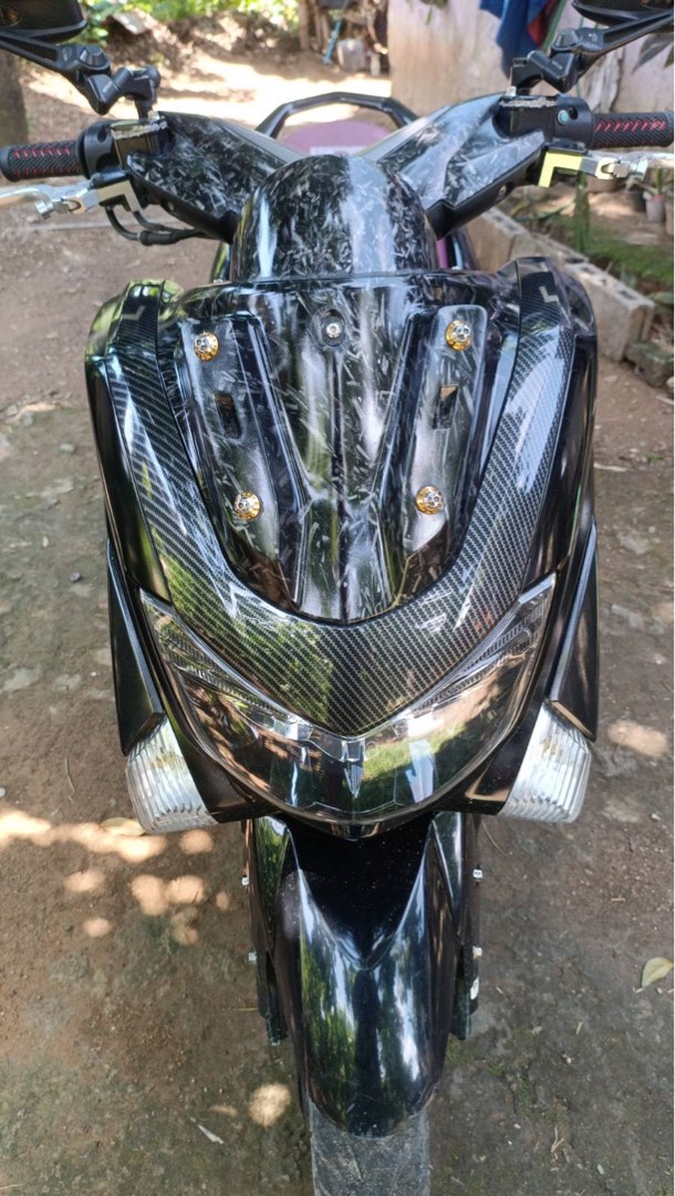 NMAX V1 2017 mdl complete orig papers DOS W/ sign ng 1st owner reg hang ...