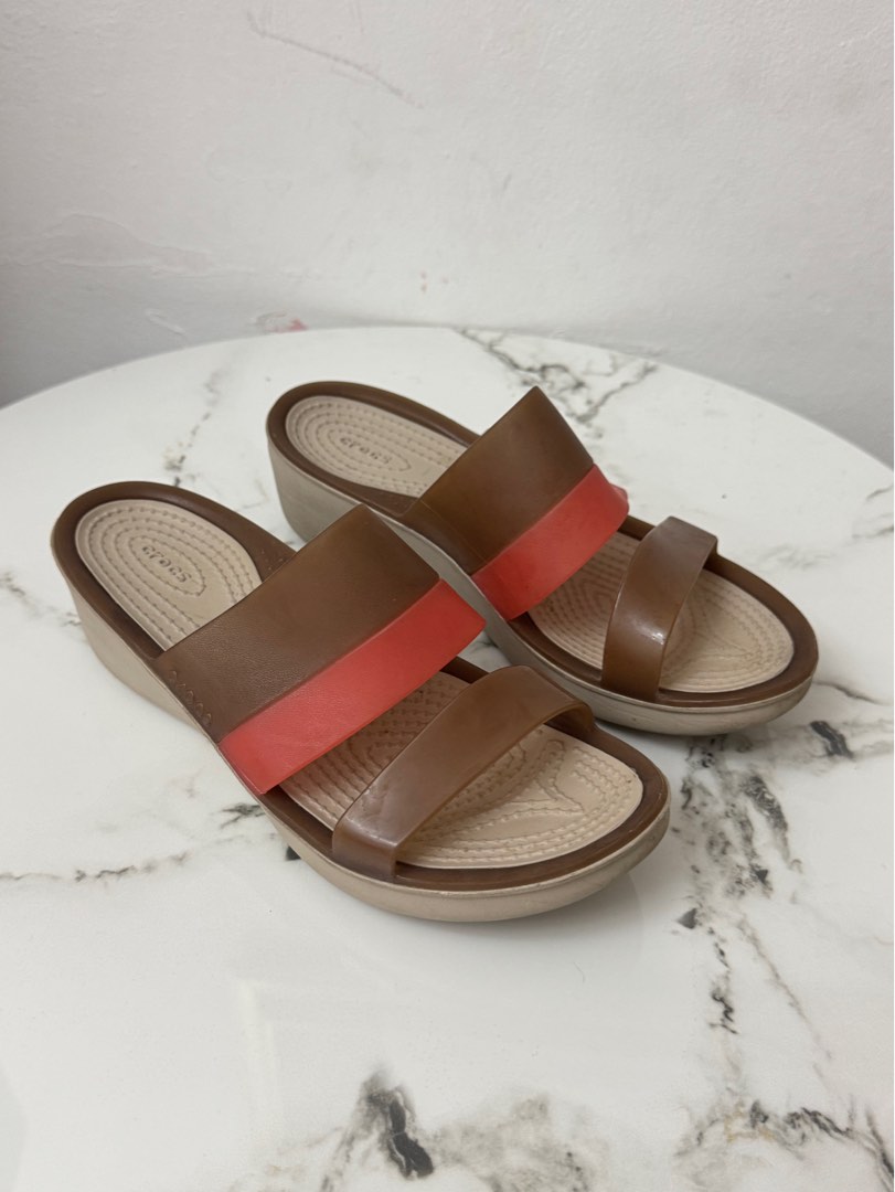 Original crocs wedge, Women's Fashion, Footwear, Wedges on Carousell