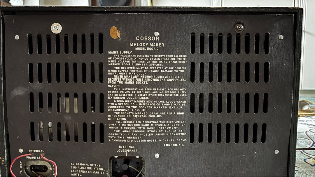 Vintage Cossor Melody Maker 500A.C. Radio, Hobbies & Toys, Memorabilia ...