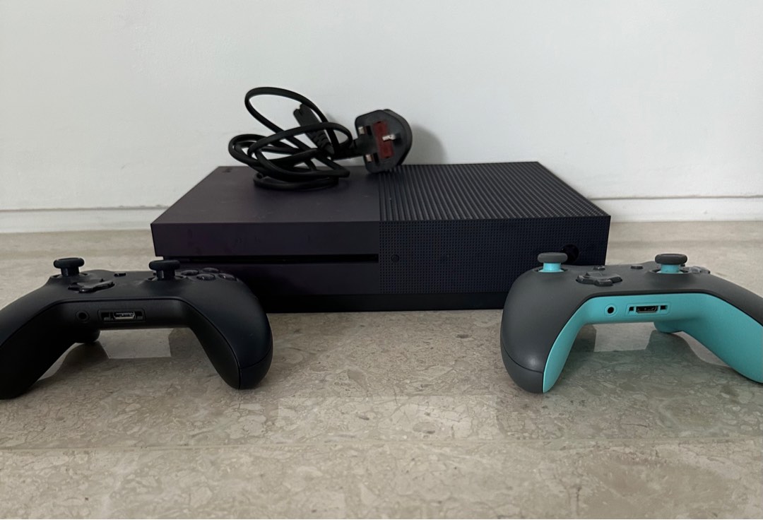 Price Drop - Xbox One S Purple Fortnight Edition Console with 2 ...