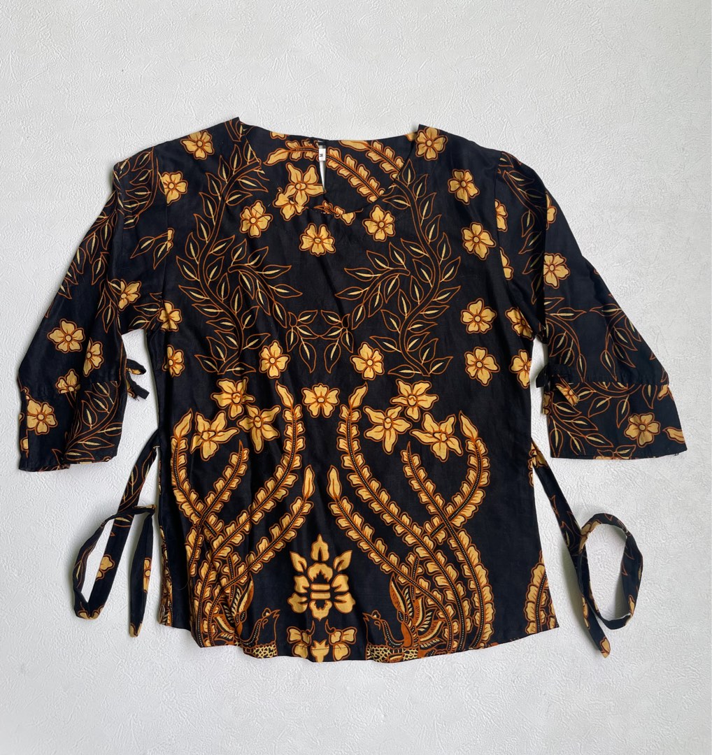 BAJU BATIK TALI PINGGANG, Fesyen Wanita, Pakaian Wanita, Atasan di ...