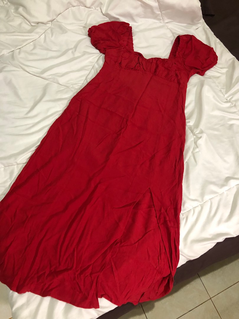 Dress merah cantik, Fesyen Wanita, Pakaian Wanita, Gaun & Rok di Carousell
