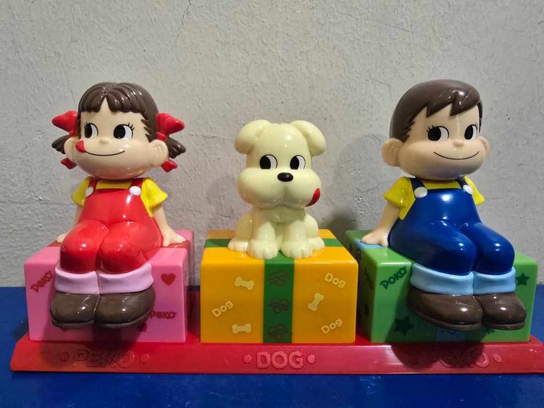Fujiya Peko-chan Poco-chan Dog Money, Hobbies & Toys, Toys & Games on ...