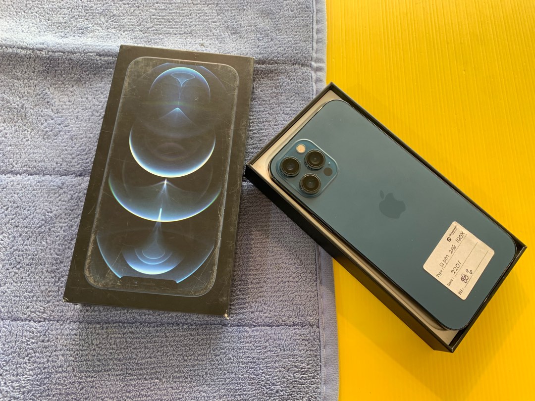 iPhone 12 promax 256gb ex ibox fullset, Telepon Seluler & Tablet ...