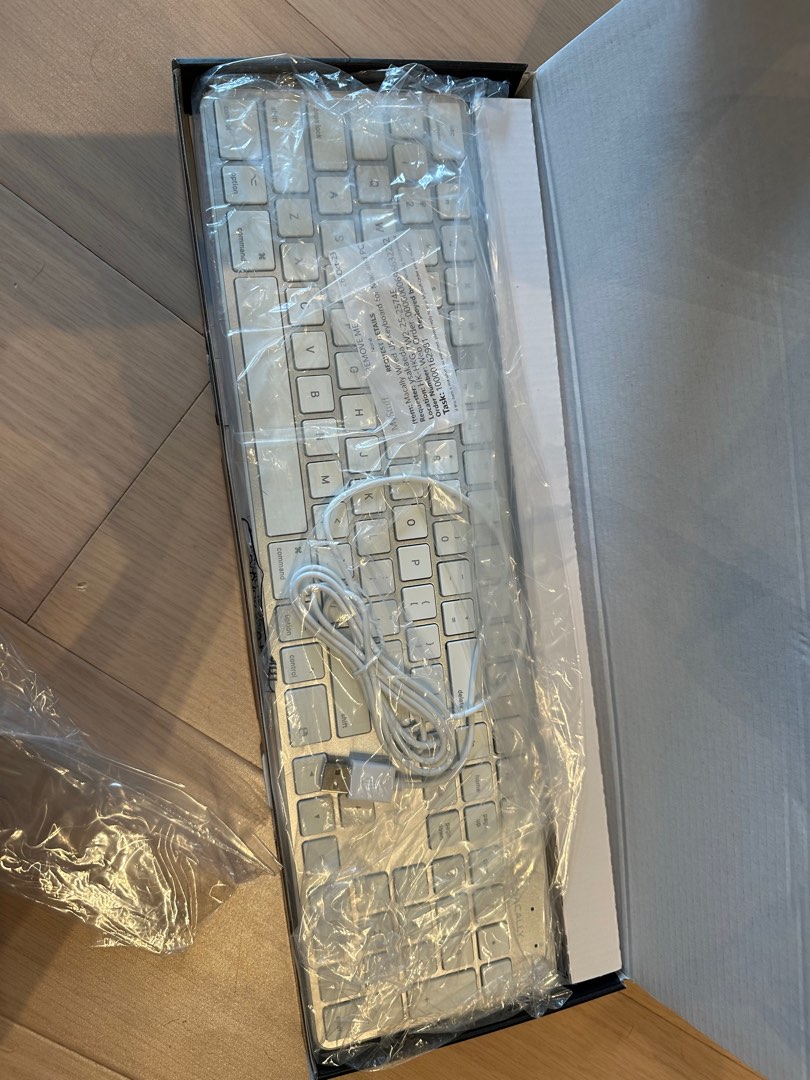 [Like New] MACALLY Ultra slim USB Keyboard, 電腦＆科技, 電腦周邊及配件, 電腦鍵盤及相關產品 ...