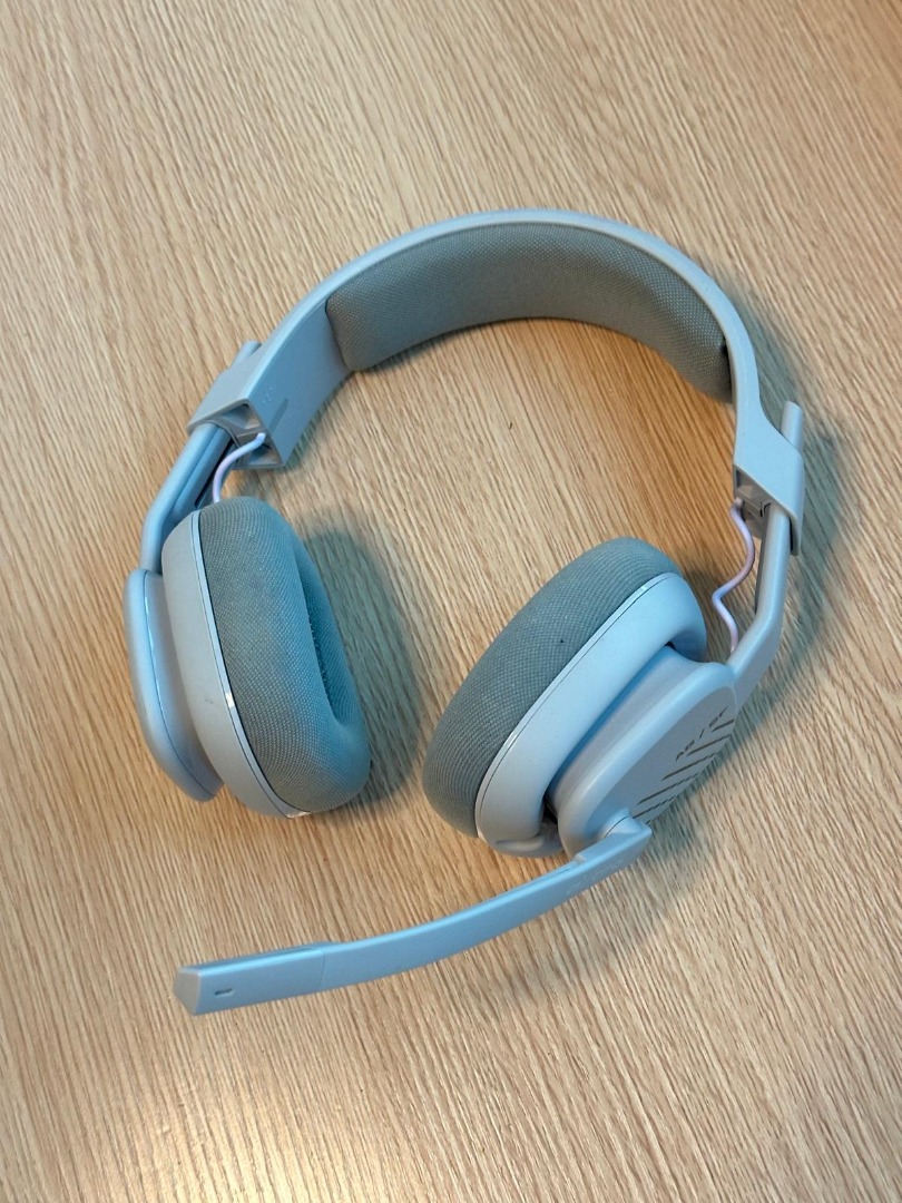 Logitech A10 Headphone, 音響器材, 頭戴式/罩耳式耳機 - Carousell