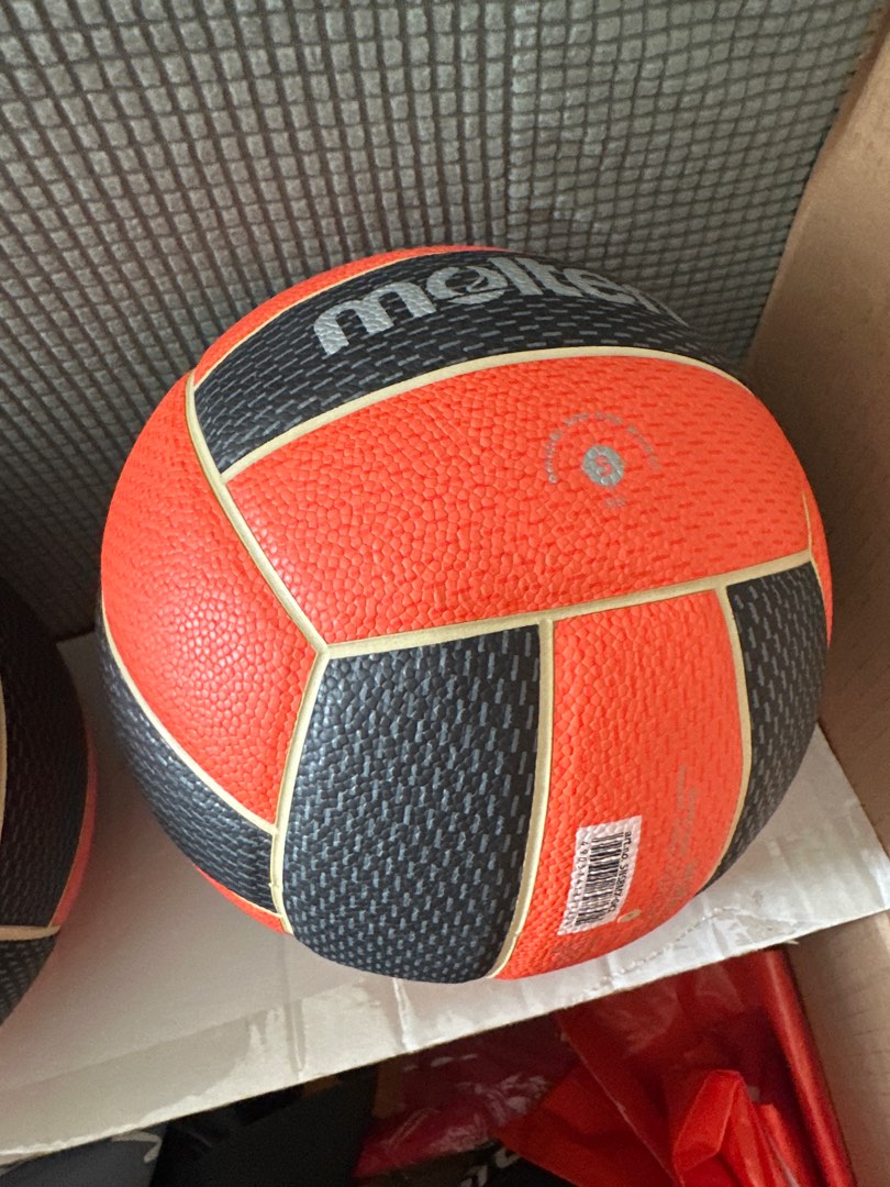 Molten Netball - Official Size, Sports Equipment, Sports & Games ...