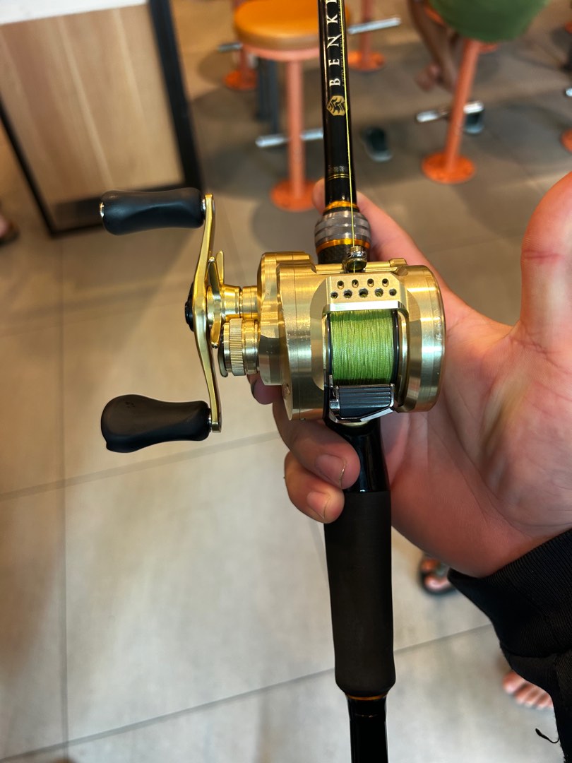 Shimano calcutta conquest 201hg, Sports Equipment, Fishing on Carousell