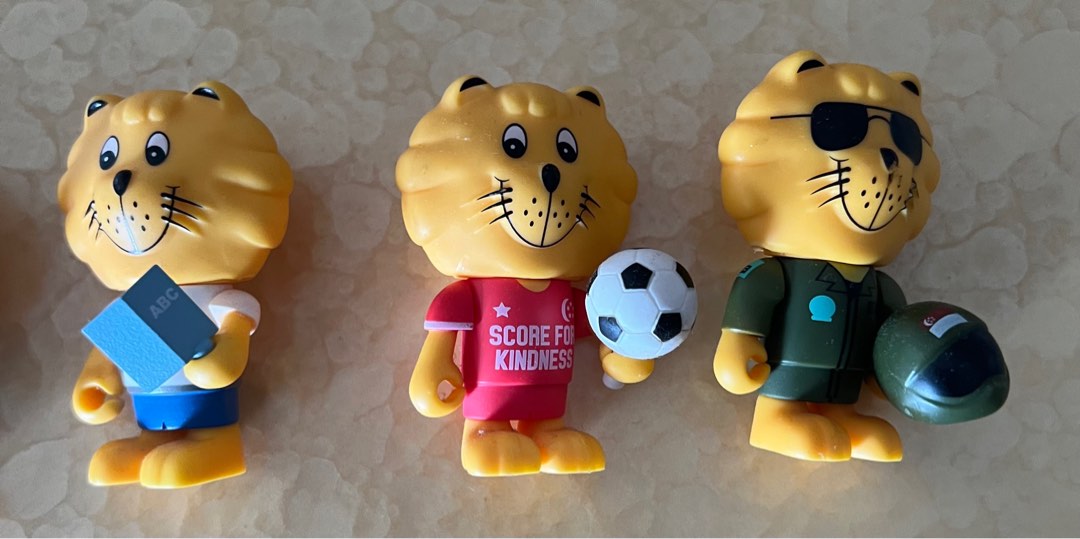 Singa the Kindness Lion Figurines - Set of 6, Hobbies & Toys ...