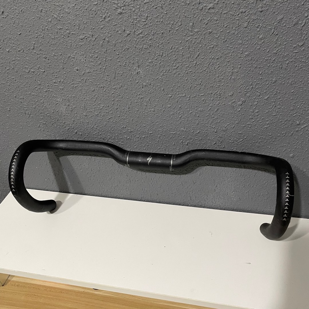 Specialized Hover Handlebar - 440mm, Sports Equipment, Bicycles & Parts ...