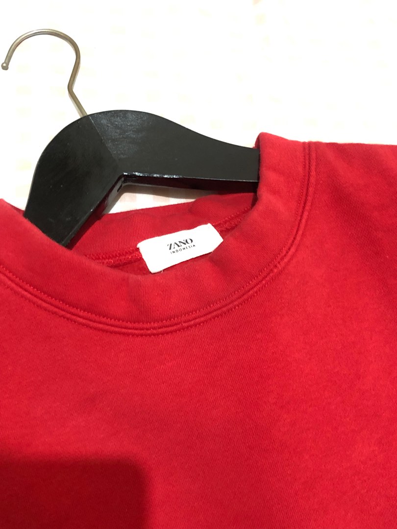 Sweater merah, Fesyen Wanita, Pakaian Wanita, Baju Luaran di Carousell