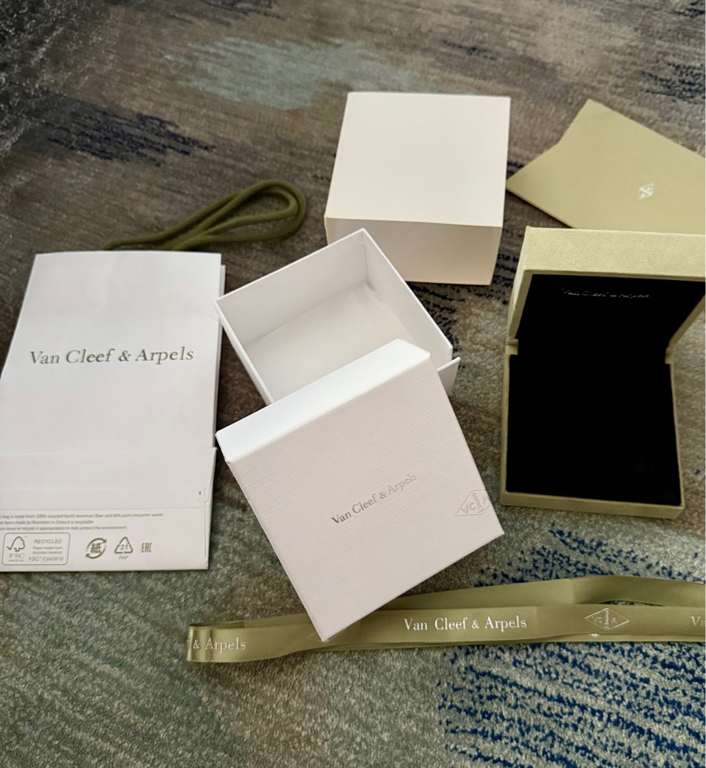 Van Cleef & Arpel original box, paper bag and ribbon, Luxury ...