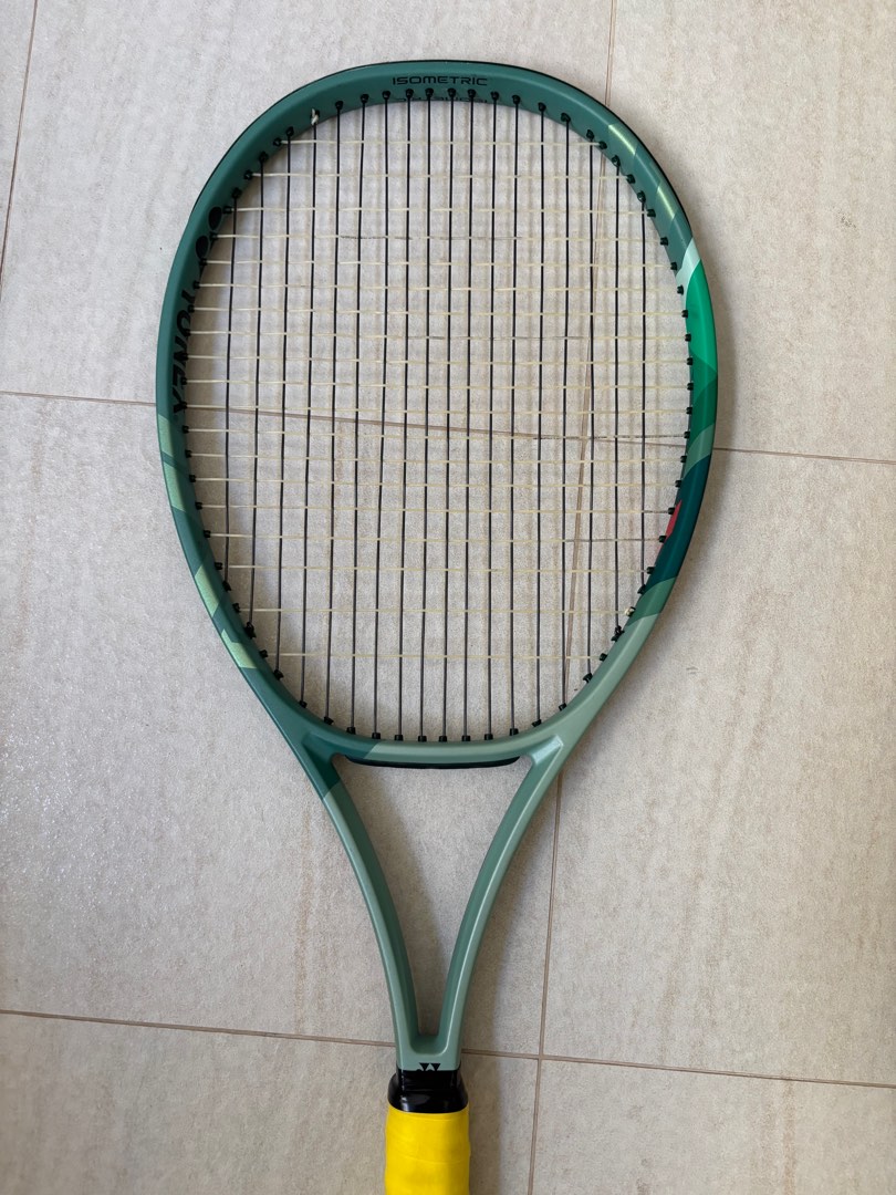 Yonex Percept 100D Tennis Racket Grip L3, Sports Equipment, Sports ...