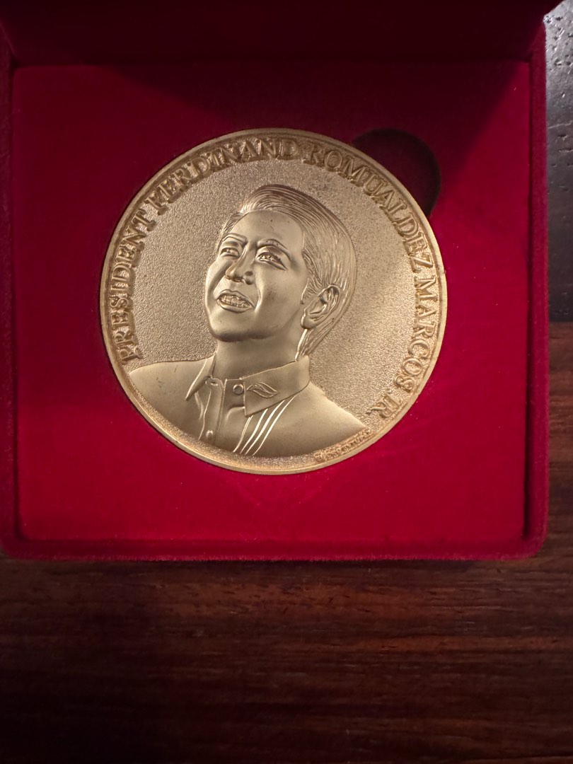 BBM Inauguration Medal, Hobbies & Toys, Memorabilia & Collectibles ...