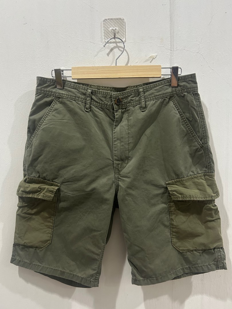 Gu Shorts cargo pants army, Men's Fashion, Bottoms, Shorts on Carousell