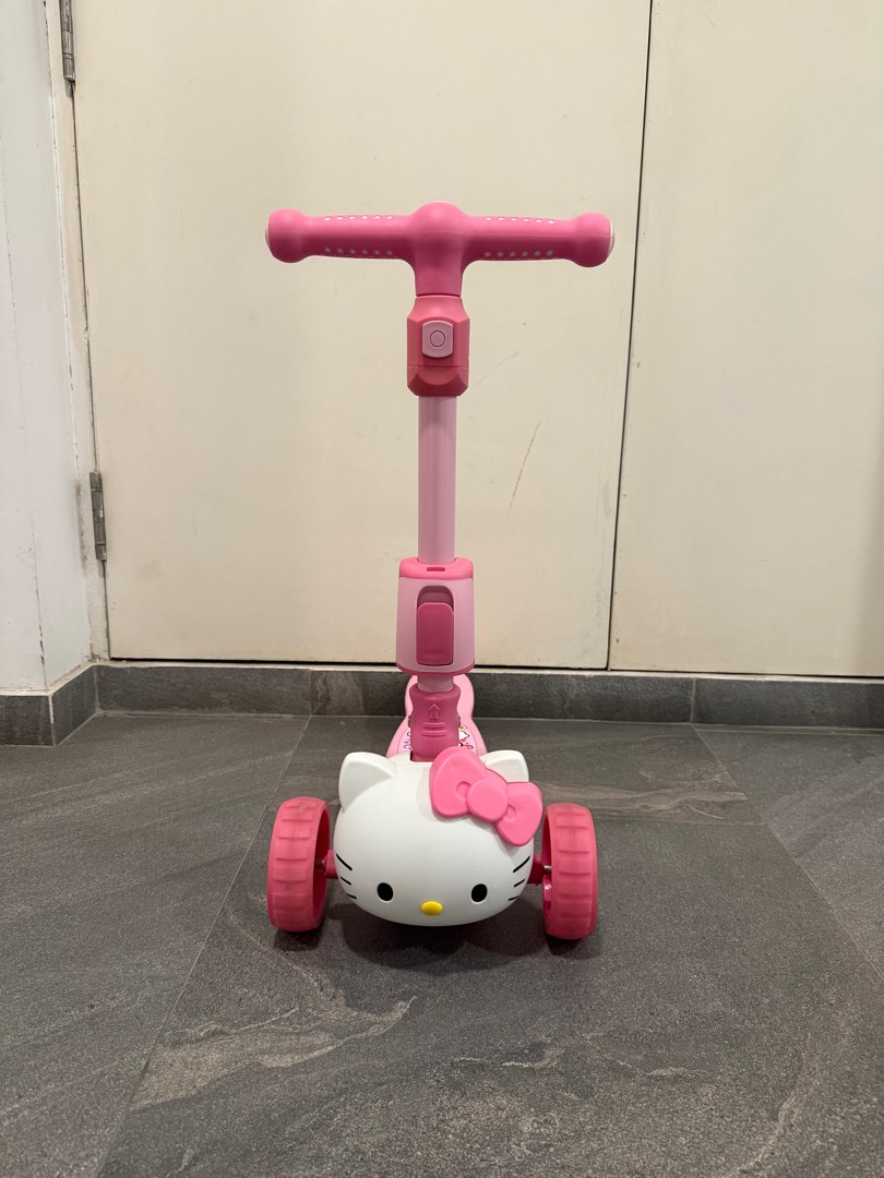 Hello Kitty Kids Scooter, Sports Equipment, Sports & Games, Skates ...