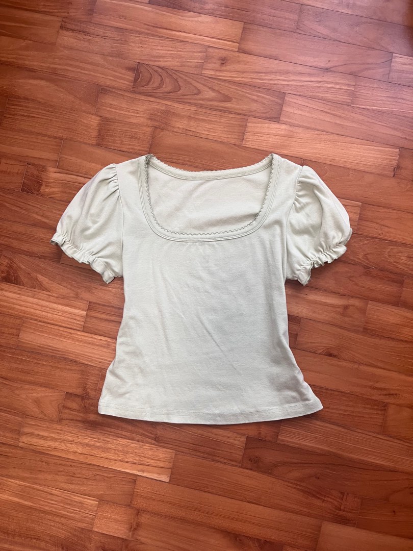 pale green cottage core top, Women's Fashion, Tops, Blouses on Carousell