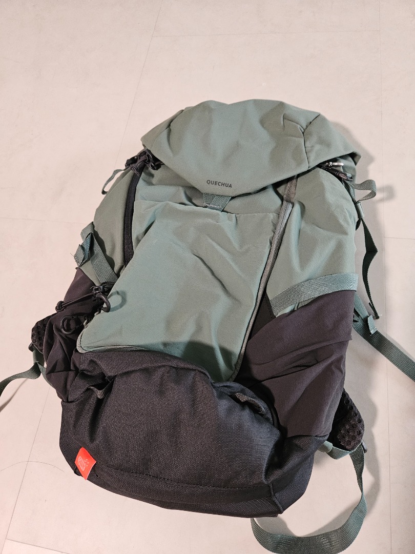 Quechua Mountain Hiking 30L Backpack MH500, Sports Equipment, Hiking ...