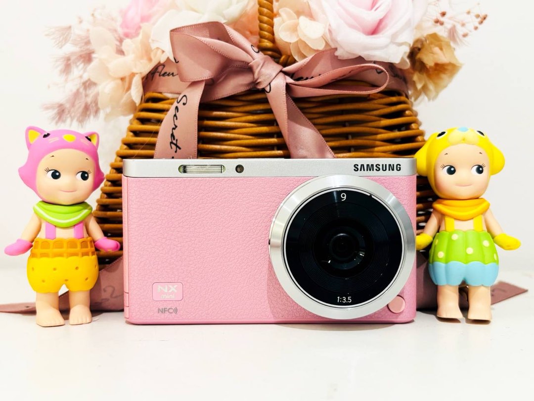 Samsung NX Mini Pink Digital Camera digicam flip screen vintage ...