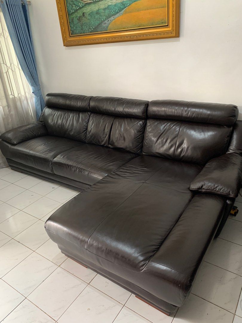 Sofa L Casamia Italian Leather genuine ( kulit sapi ), Perabotan Rumah ...