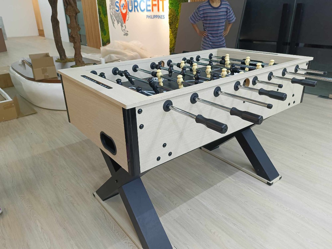 Brand New 5FT HATHAWAY SOCCER TABLE/ foosball table, Sports Equipment ...