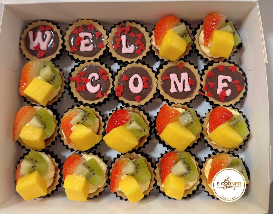 Customise wording tarts set, Food & Drinks, Homemade Bakes on Carousell