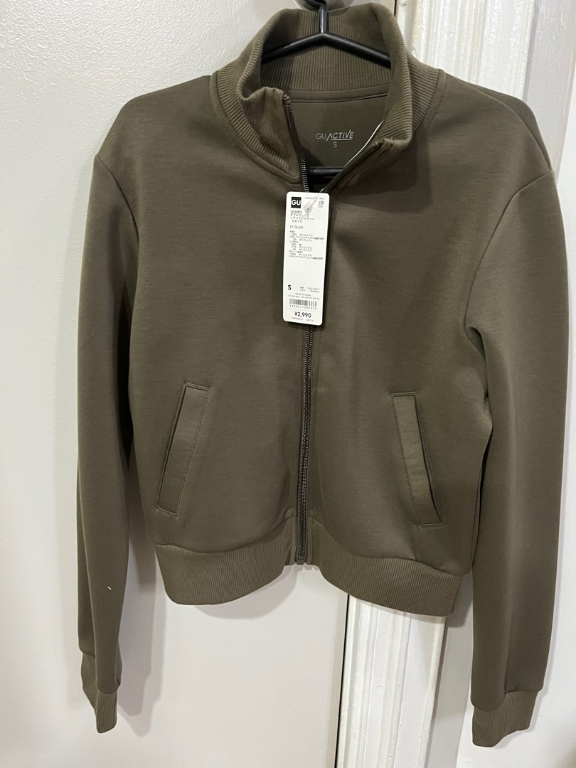 GU Active Wear Jacket, Women's Fashion, Activewear on Carousell