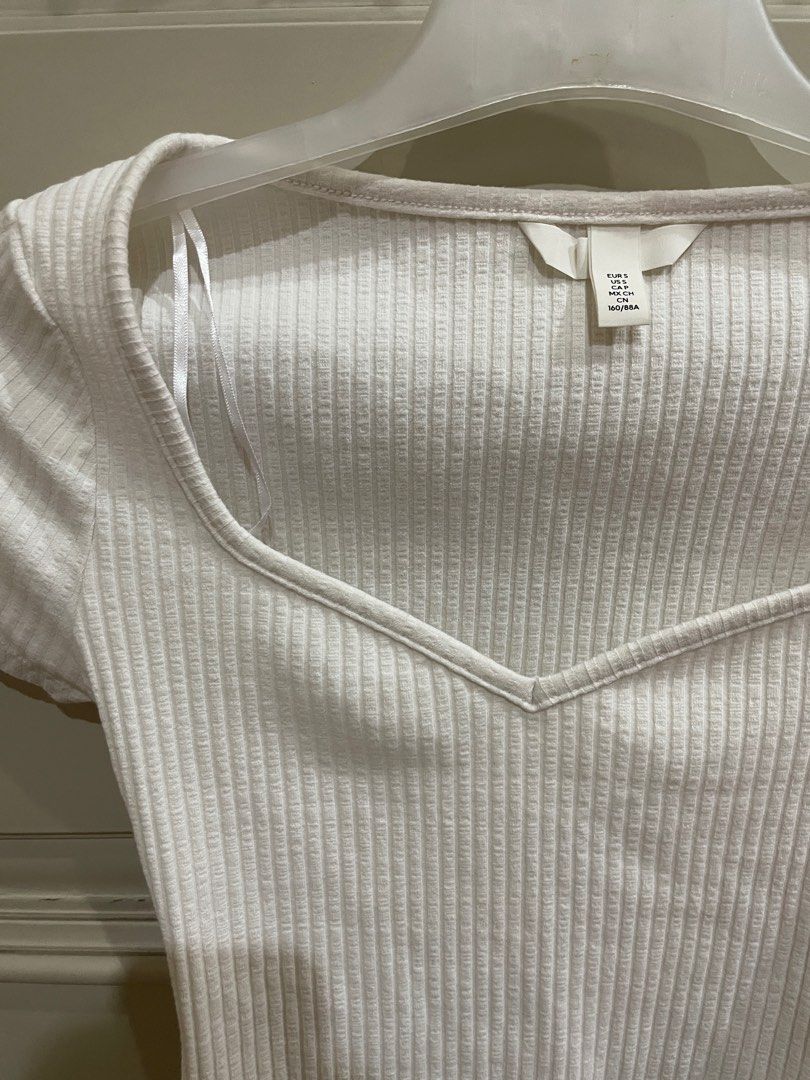 H&M one piece ribbed, Fesyen Wanita, Muslim Fashion, Atasan di Carousell