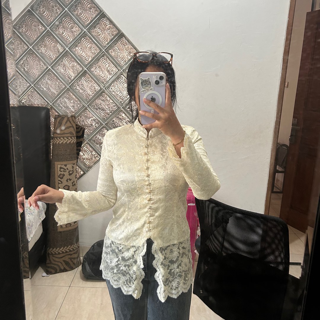 kebaya cream krem brukat brokat lace renda, Fesyen Wanita, Pakaian ...