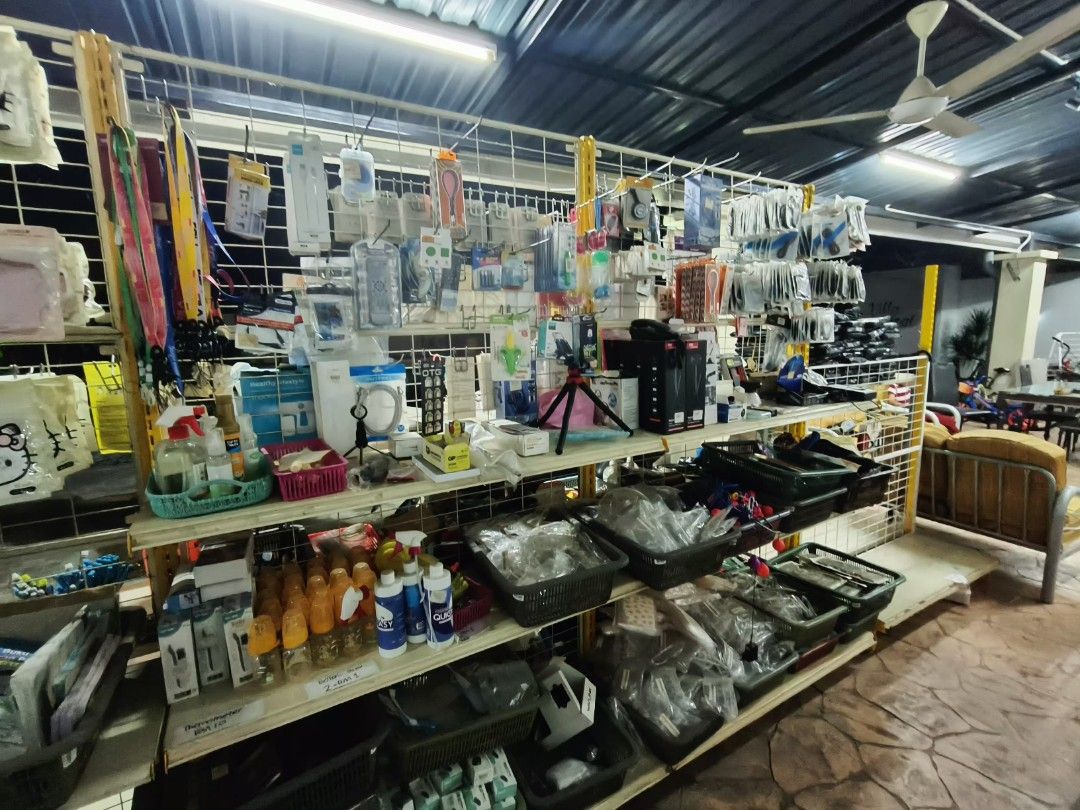 Mix items dan rak sekali, Everything Else, Others on Carousell