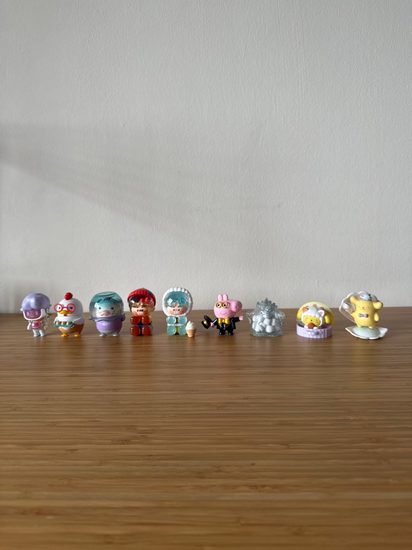 pop mart/miniso/smoko figurines (dimoo, duckoo, pino boy, peppa pig ...
