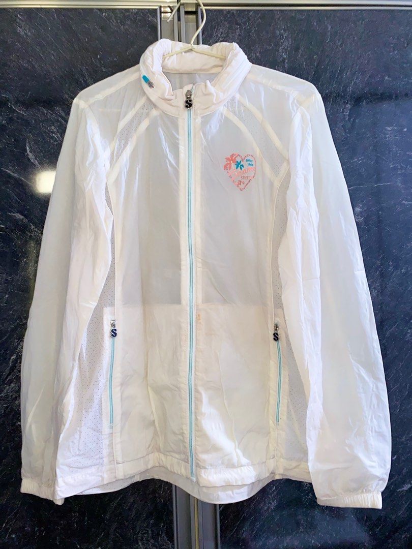 [PRELOVED] Running Jacket Sesame Street, Fesyen Wanita, Pakaian Wanita ...