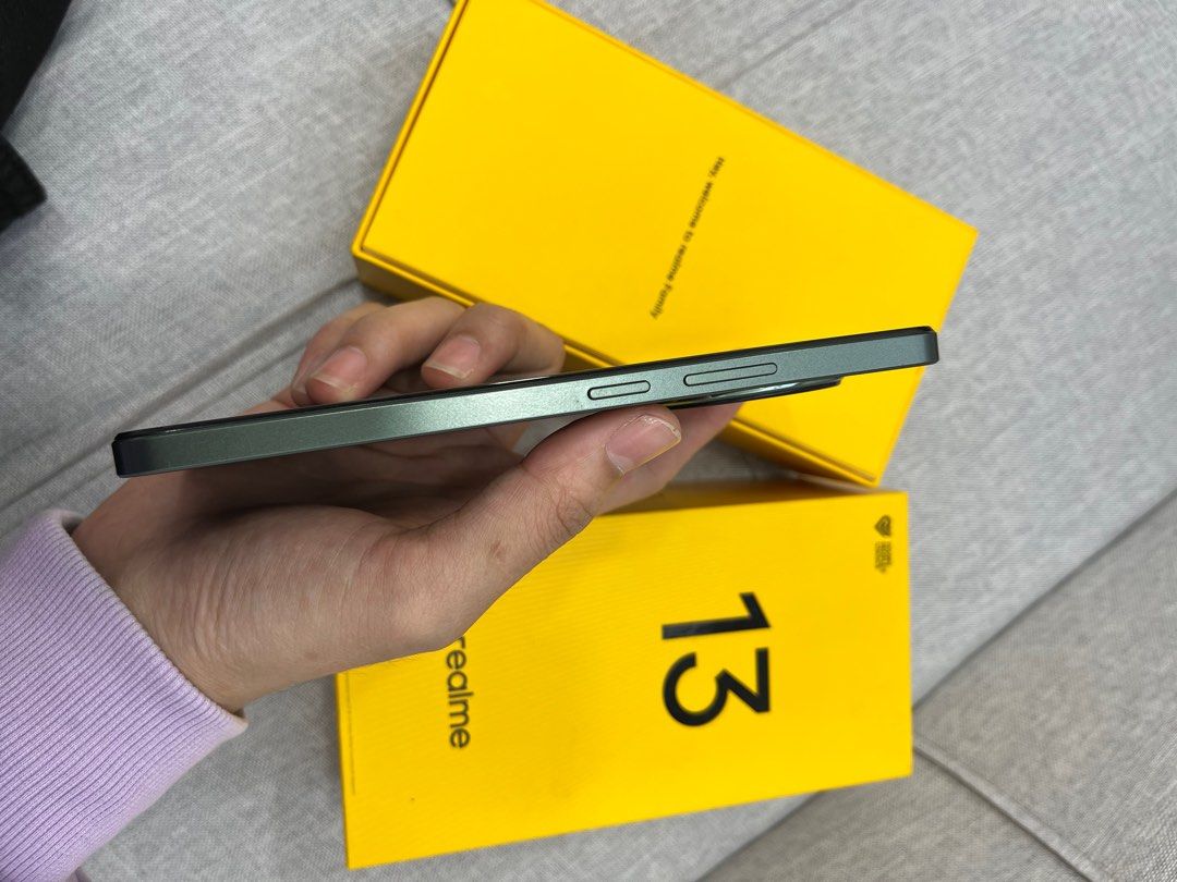 Realmi 13 8/256GB 5G, Telepon Seluler & Tablet, Ponsel Android, Lainnya ...